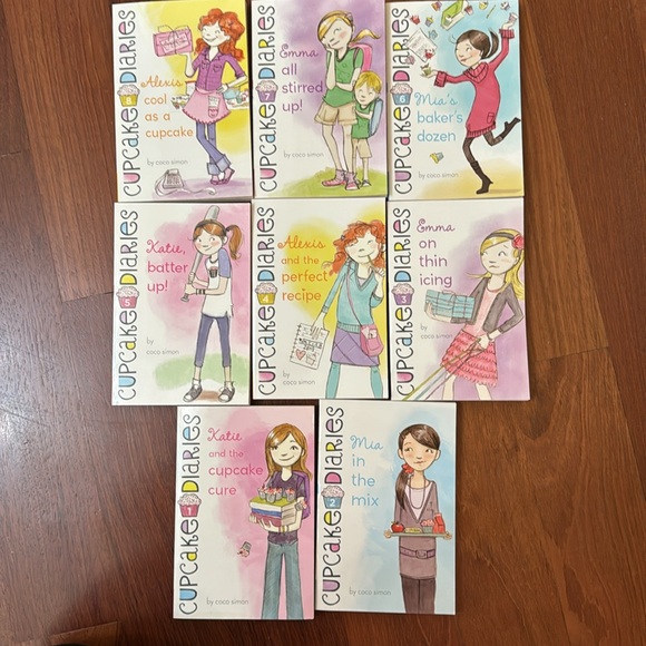 Simon & Schuster | Other | 8 Books Cupcake Diaries Coco Simon Girls ...